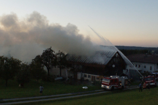 Großbrand in Berndorf | Freiwillige Feuerwehr Berndorf